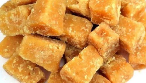 सर्दियों में गुड़ खाने से होते हैं ये गजब के फायदे - Interesting Facts ...